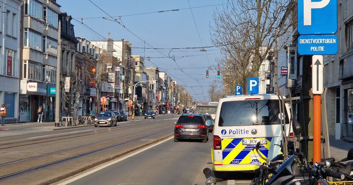 Zes mensen naar ziekenhuis na CO-intoxicatie op Bredabaan | Antwerpen ...