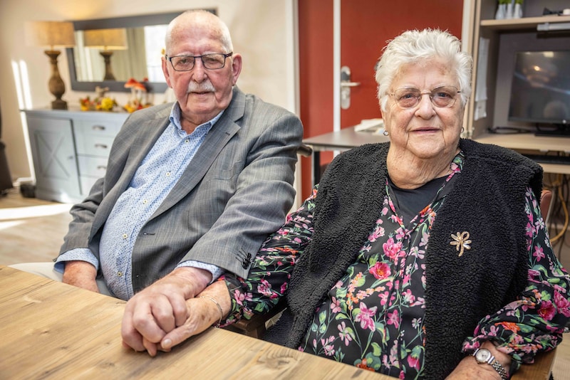 Platina huwelijk in Kruiningen: ‘Als Kees mijn hand vastpakt, is alles ...