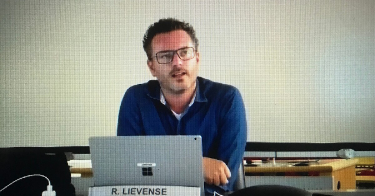 Raadsleden openen aanval op Robbert Lievense: bemoei je niet met ...