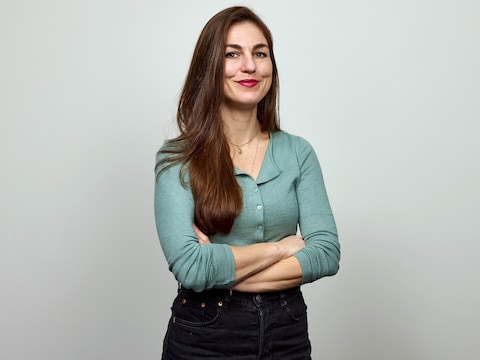 Oma Trein weet wat onvrijheid is, daarom: free Iran | Rotterdam | PZC.nl