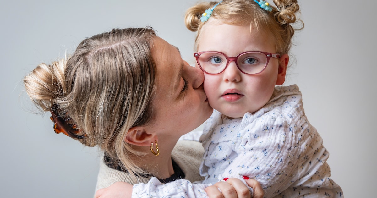 Als Minthe niet meer lacht, weet Sanne dat het mis is. Dan begint de eenzaamheid | Binnenland ...