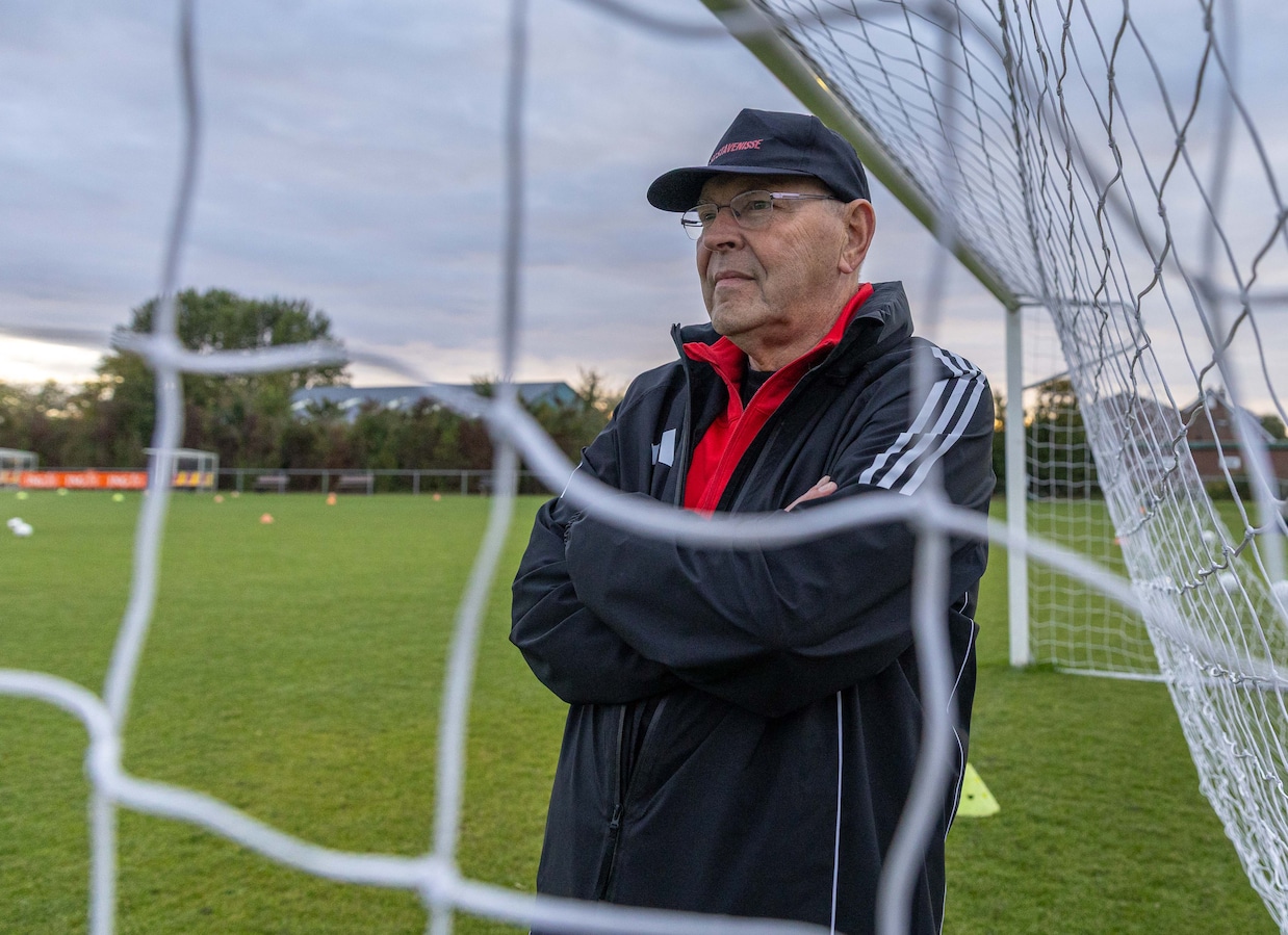 Frans (71) leeft voor mens en voetbal: ‘Alles draait om plezier en ...