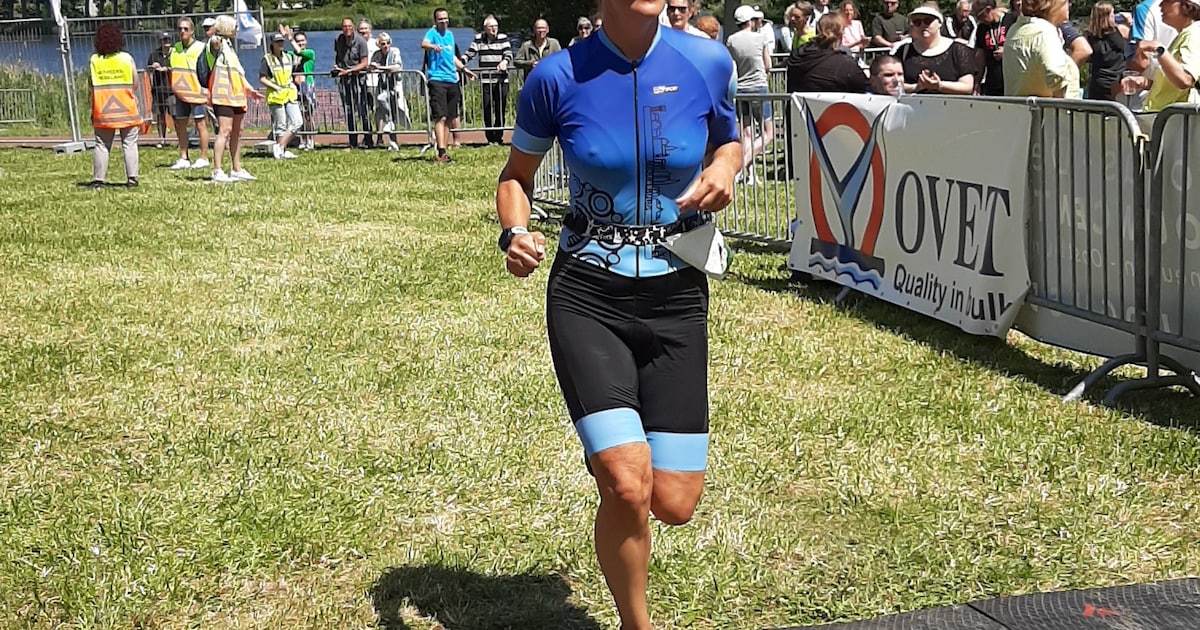 Triatlete Eva van Hoek net buiten podium in Knokke | Sport in Zeeland ...