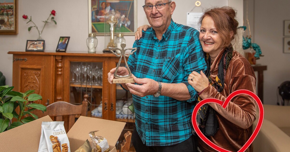 Opa Jan vindt het heerlijk om te helpen, weet iedereen in de buurt ...