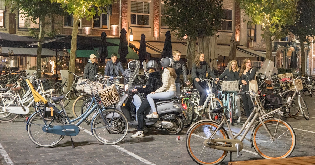 Centrum Goes loopt steeds voller met geparkeerde fietsen, bieden ...