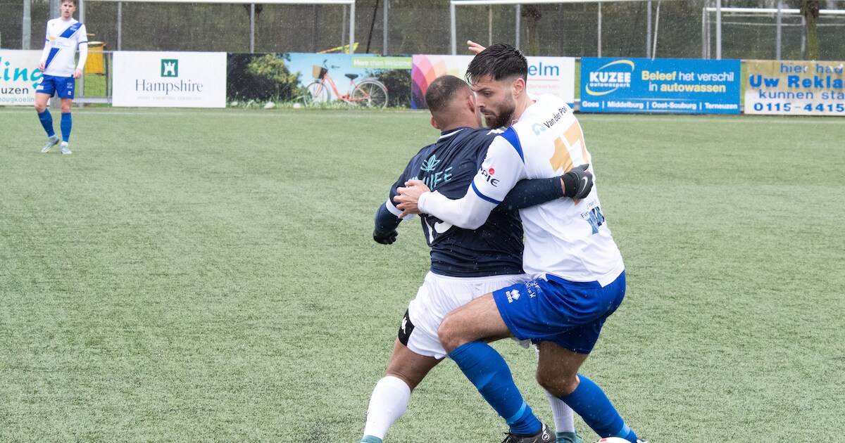 Hoek rekent eindelijk af met slechte gewoonte | Zeeuws voetbal | pzc.nl