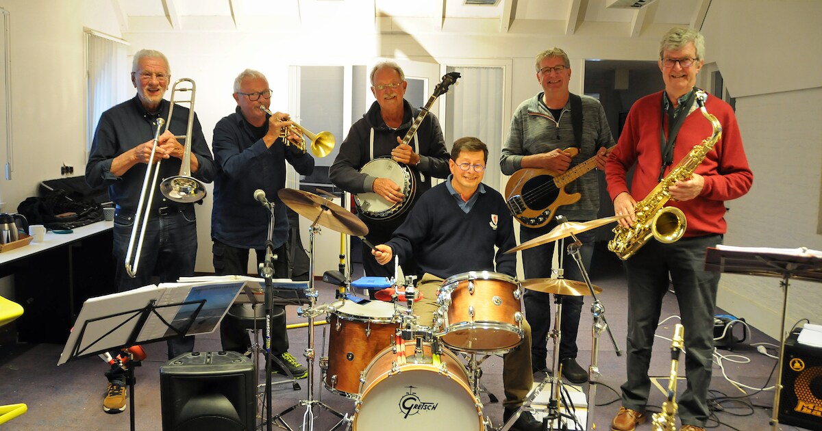 Film in de maak over een Bruse band met oude mannen: ‘Hun wereld wordt ...