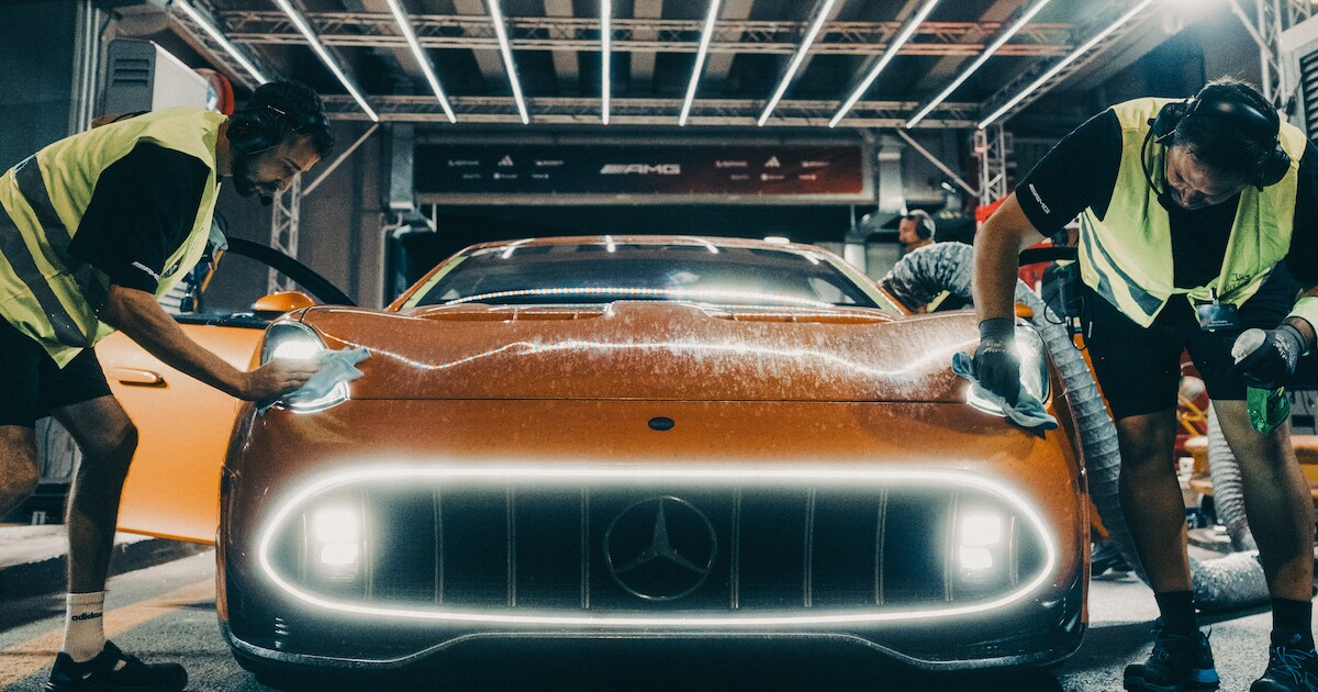 Nieuwste elektrische Mercedes reed 40.000 kilometer in acht dagen ...