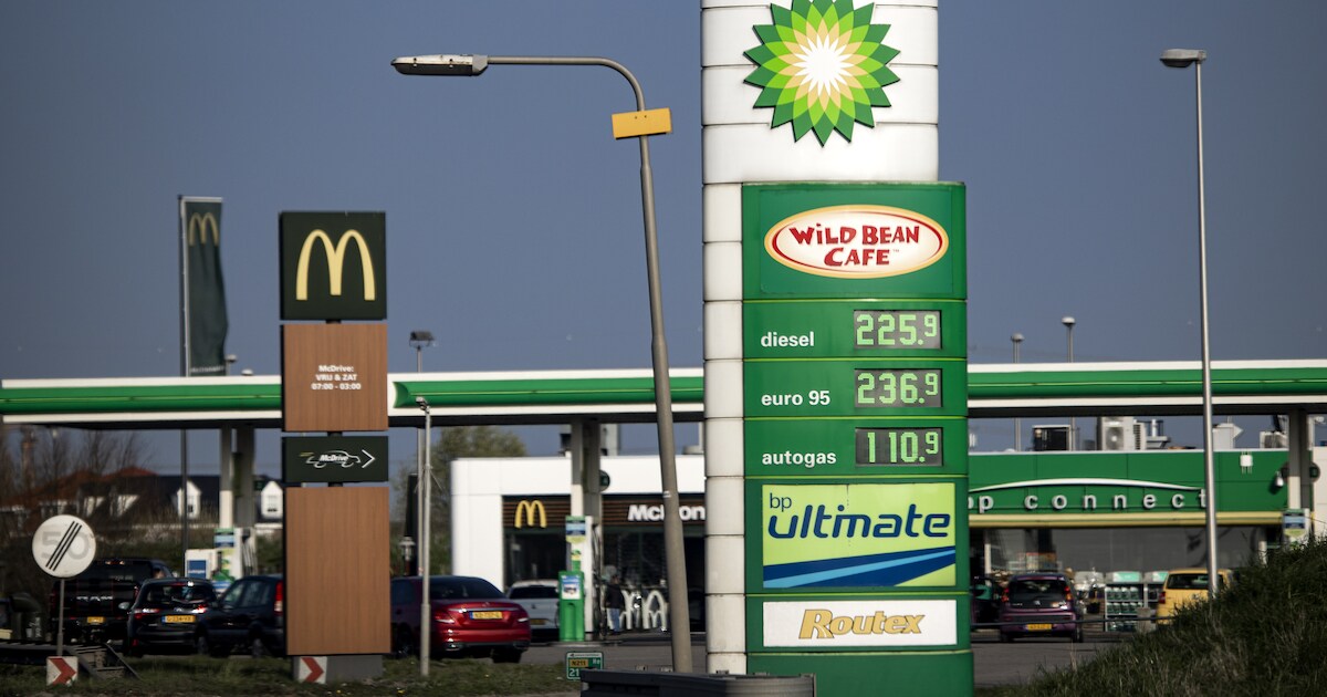 BP-logo verdwijnt uit straatbeeld, tankstations verkocht aan ...
