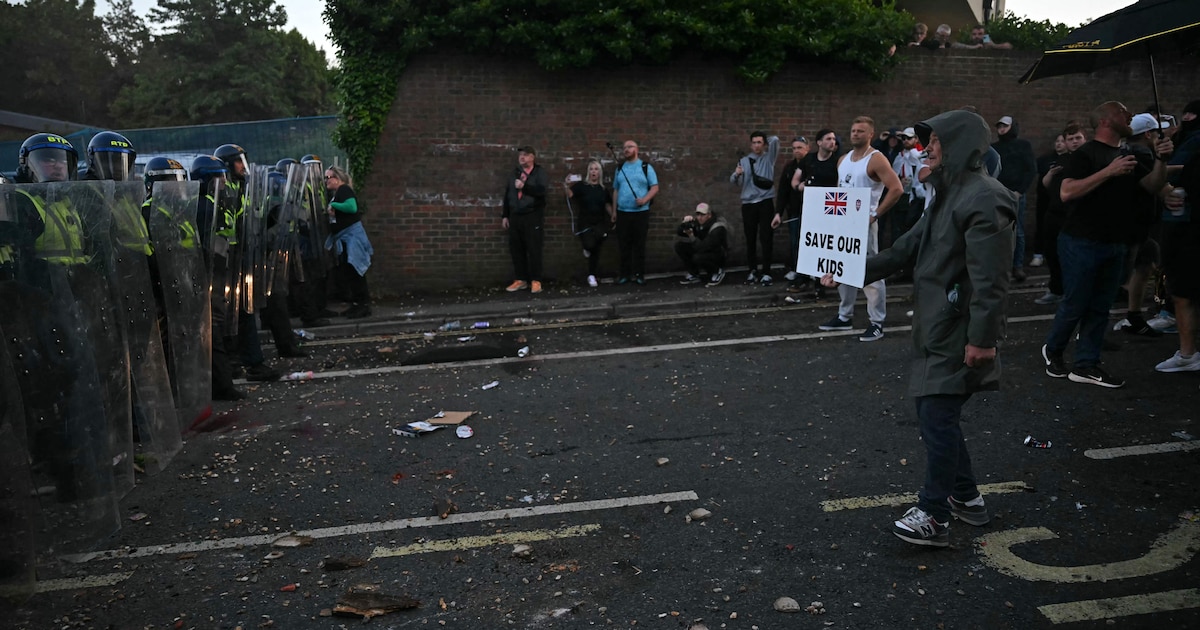 Onrust in Southampton bij betoging vanwege dood van student die werd ...