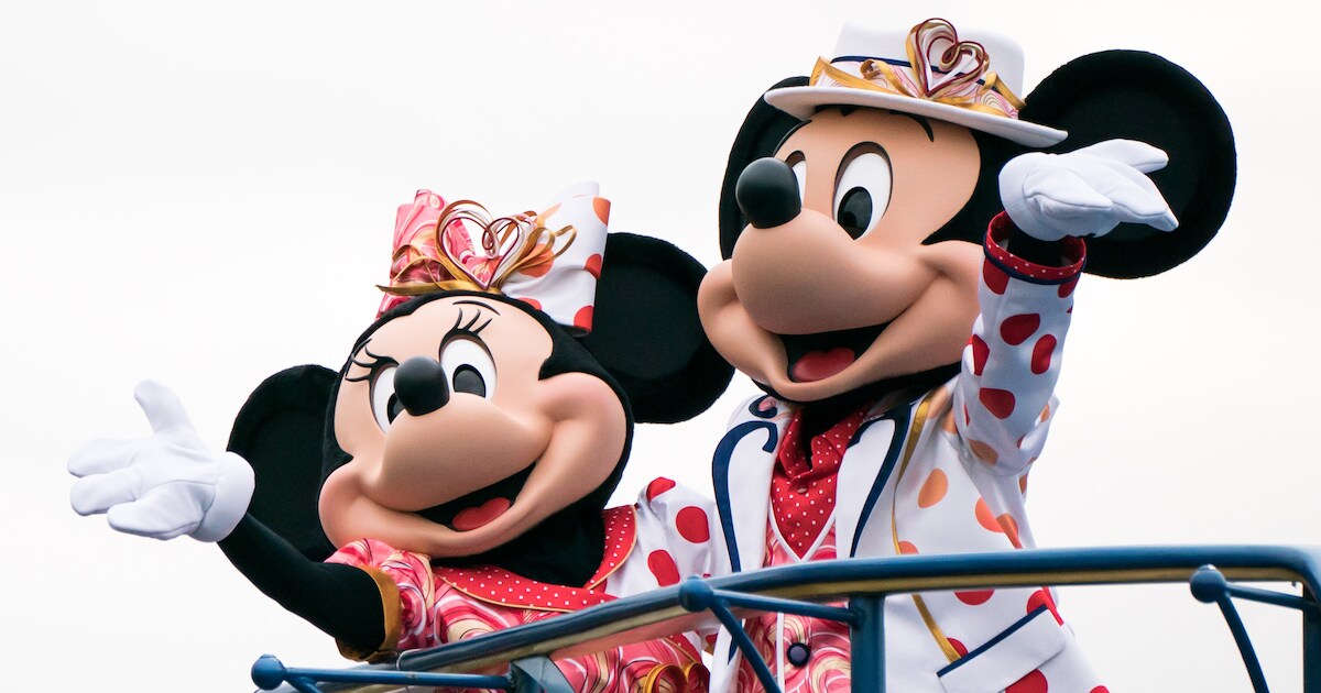 Mickey Mouse als losbol in een bordeel: het mag, maar wie durft? | Show ...