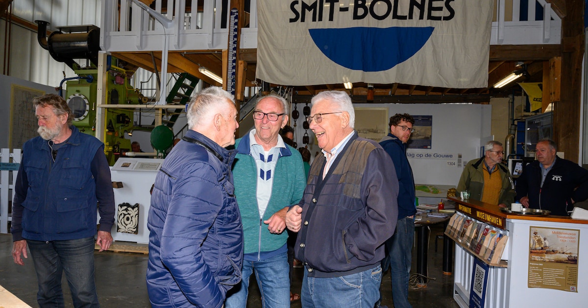 Oud-collega's scheepsmotorenbouwer Smit-Bolnes halen herinneringen op ...