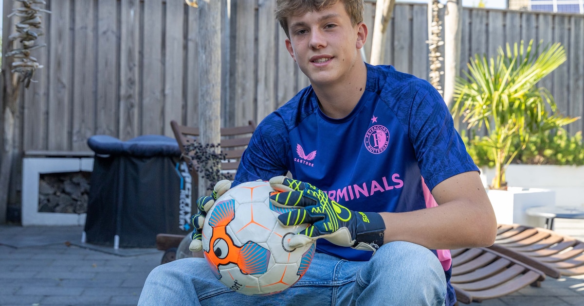 Kapelse Stenn de Mol (17) is op zijn plek bij Feyenoord: 'Die spelers ...