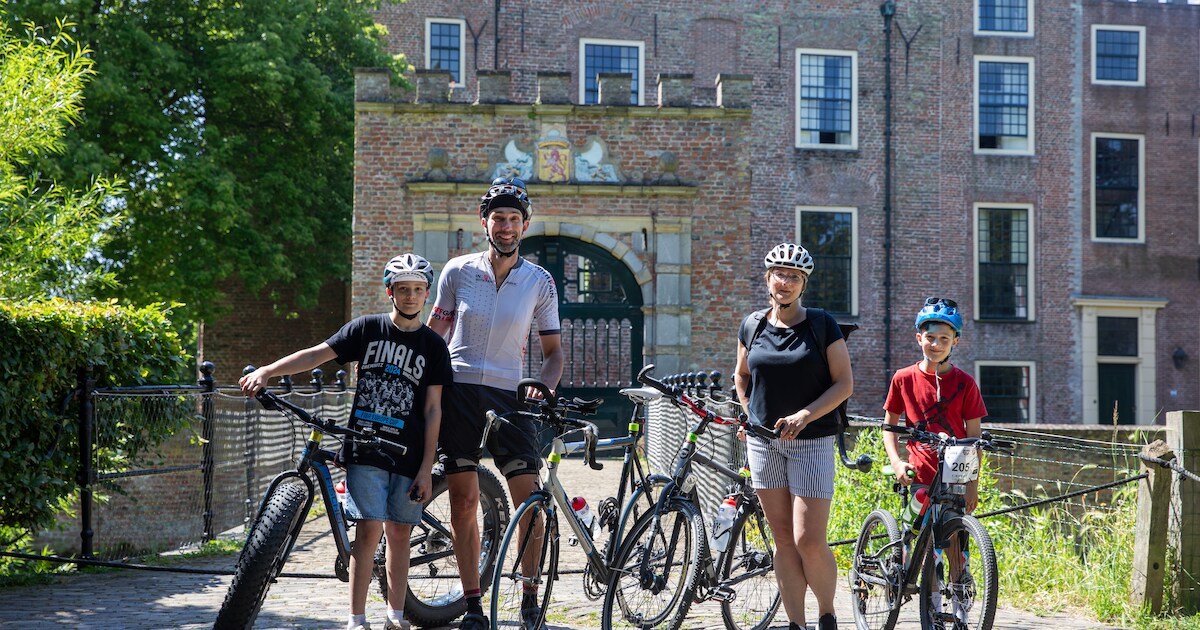 Duits gezin geniet in Renesse: ‘De fietsen gaan altijd mee op vakantie ...