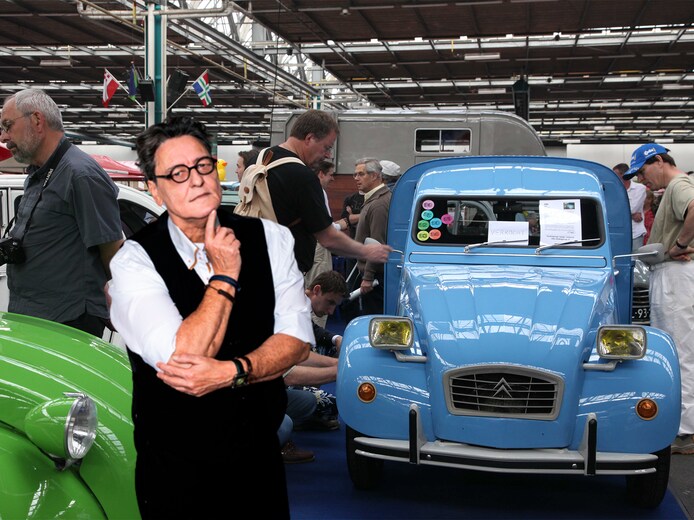 Hélp, ik zit in een computer, riep ik naar de buurman die vroeg of ik ...