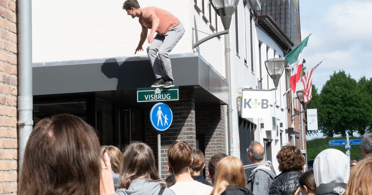 Fluiten op een trap en toveren met plooistoeltjes: Centrum Hulst is één ...