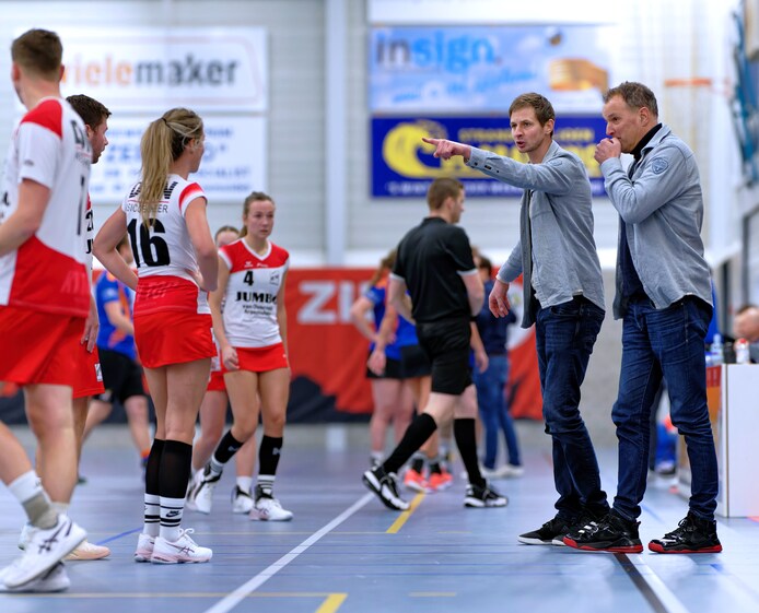 Coach Corné Bezemer nu trainer bij TOP: ‘Een mooie uitdaging bij mijn ...