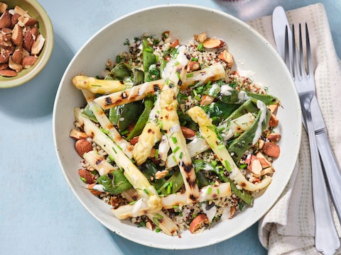 Wat Eten We Vandaag: Quinoasalade met gegrilde witte asperges | Koken ...