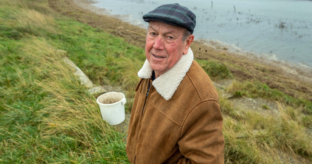 Adrie (77) vindt het ‘verschrikkelijk en belachelijk’ dat hij pas na 15 ...