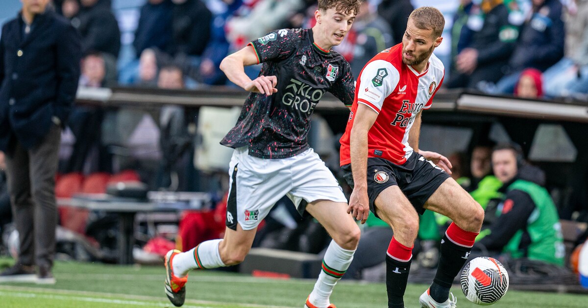 Derde KNVB-beker voor Tholenaar Bart Nieuwkoop | Zeeuws voetbal | PZC.nl