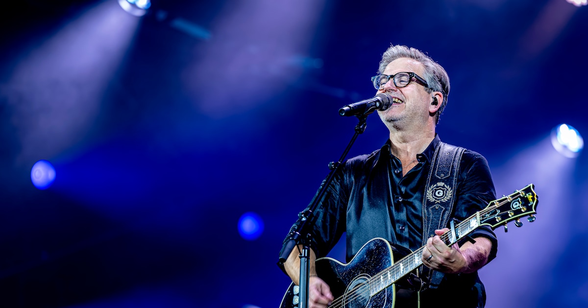Guus Meeuwis kondigt concert aan en verruilt Philips Stadion voor ...
