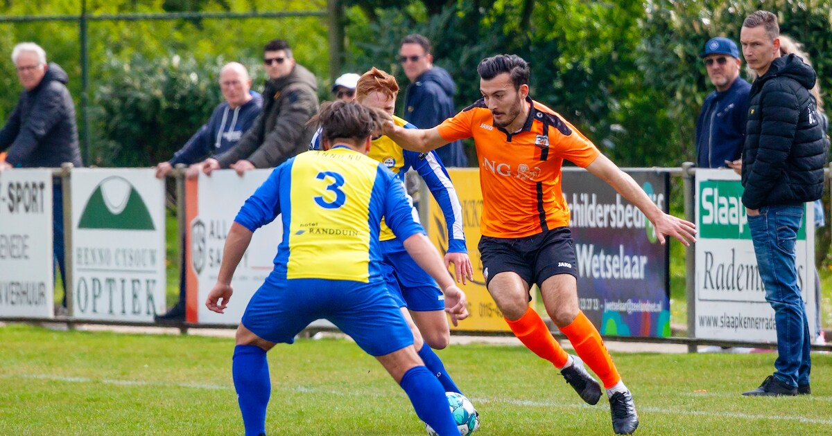 Trainer Kevin Hollander: ‘Rode kaart bepalend in derby’ | Zeeuws ...