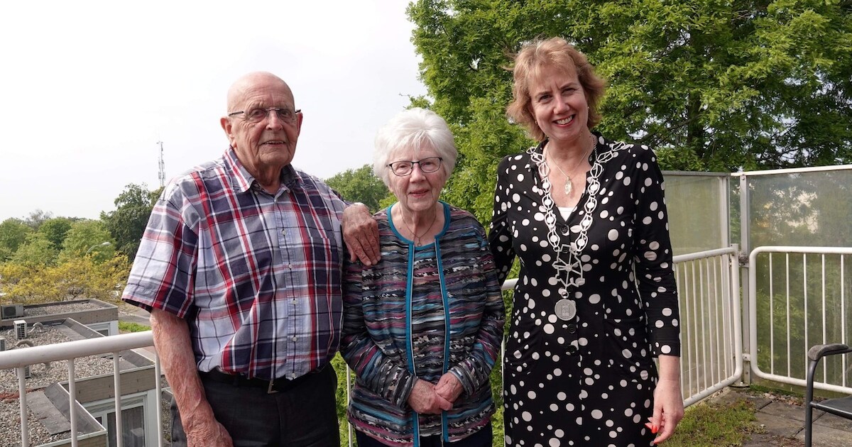 Mientje en haar keukenprins Jan zijn na 65 jaar nog heel gelukkig met ...