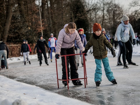 Vanaf 23.00 uur ijzel in vrijwel hele land, daarna eind aan koude ...