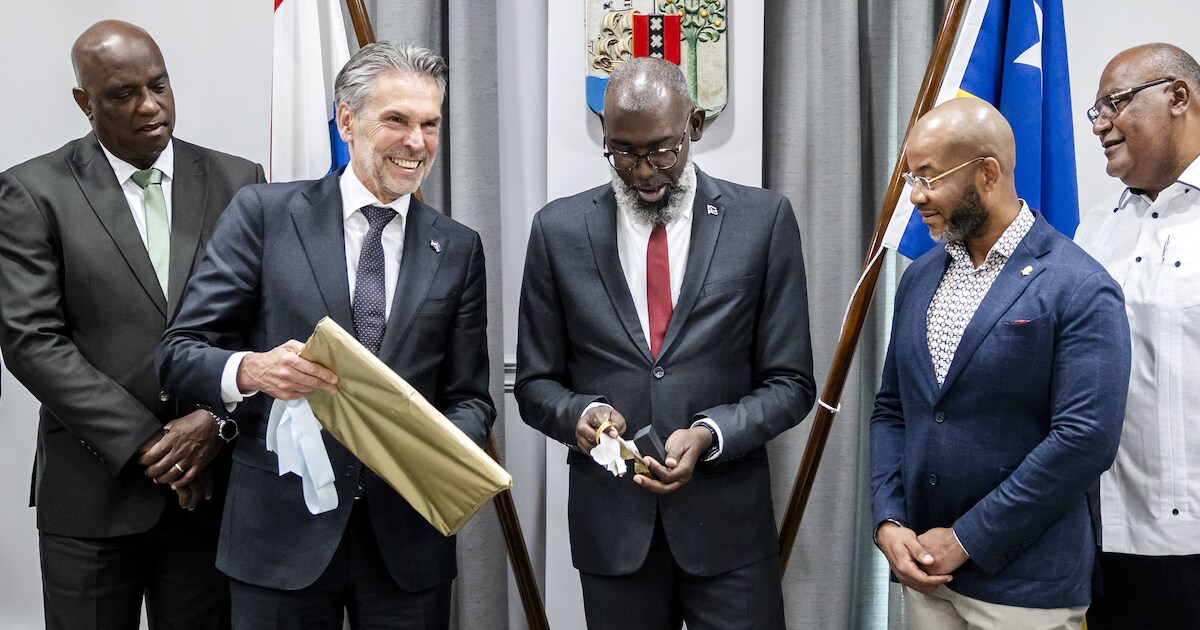 Curaçao krijgt 63 miljoen voor stroomnet, Aruba 54 miljoen | Nieuws ...