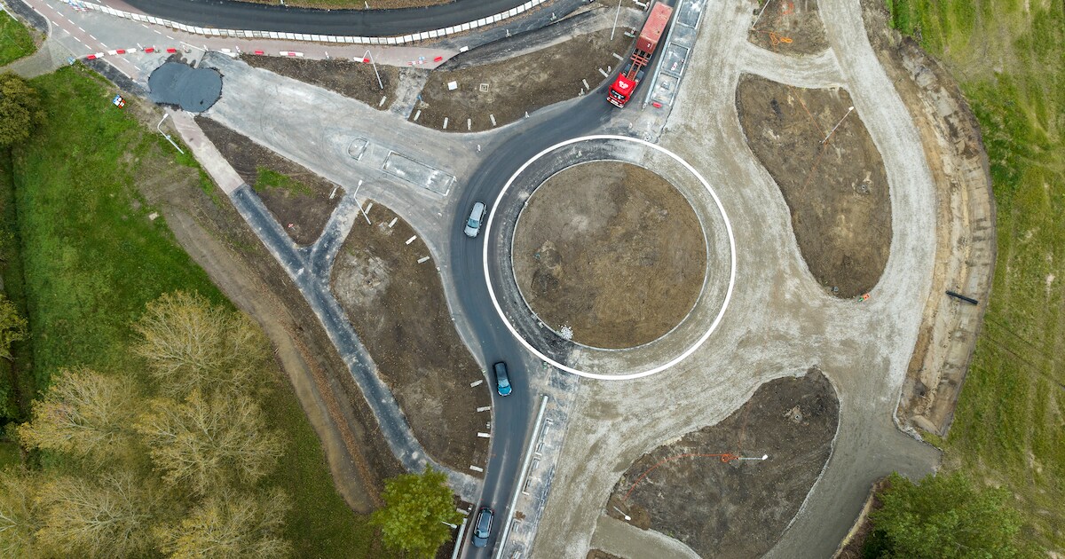Opening rotonde bij Oude Zoutdijk Hulst laat langer op zich wachten, asfaltering nog niet ...