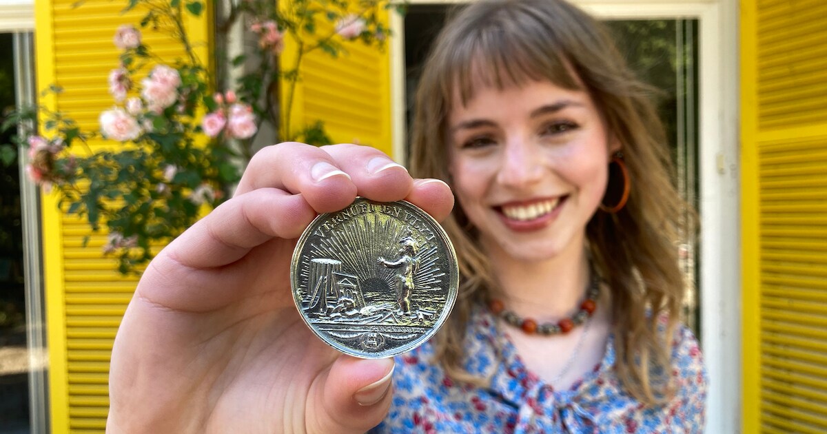 Lena (16), winnares van prijs voor jong Zeeuws tekentalent, kan niet ...