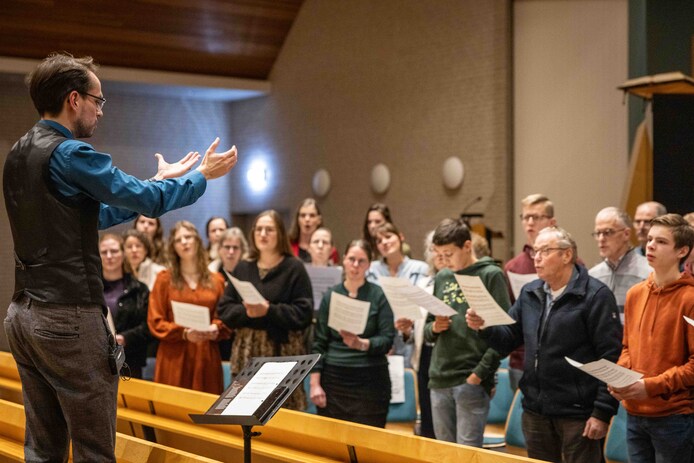 Een halve eeuw gemengd koor Ethan in Borssele: ‘Zingen is zingen en ...