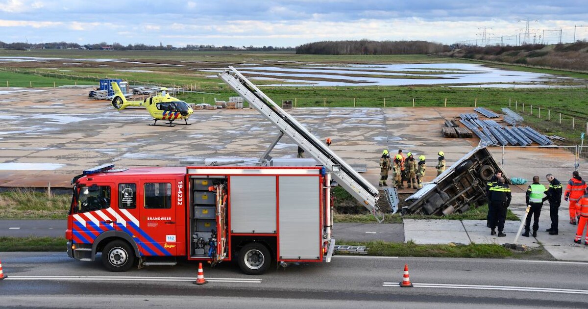 Gewonde bij ernstig ongeval nabij bouwterrein Vlake | Bevelanden | PZC.nl