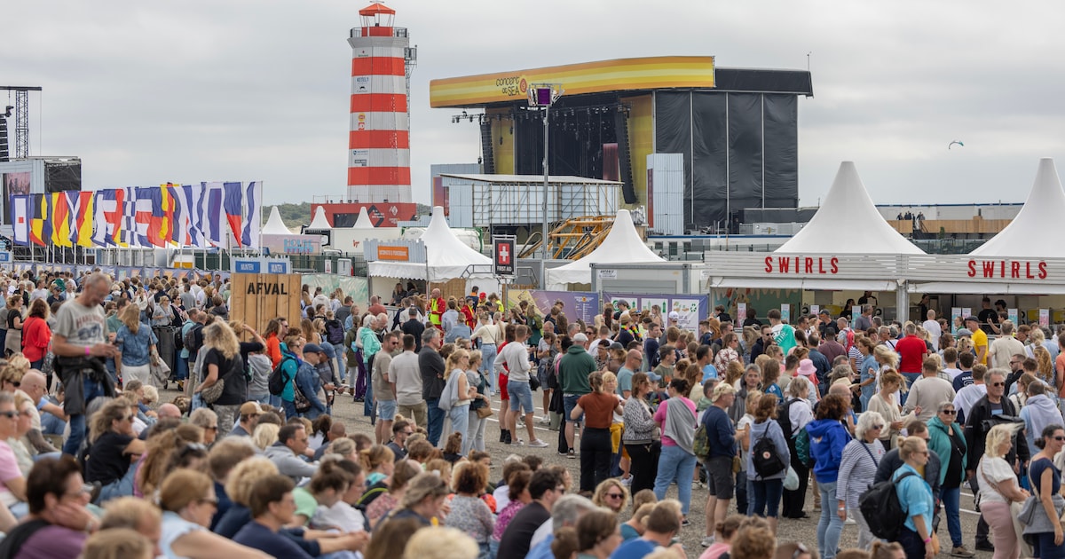 Winderige eerste dag Concert at Sea zit erop, zonder strand toch ...