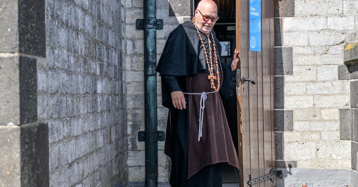 Torenwachter Hans Baris stapt na 17 jaar op bij Dikke Toren na conflict ...