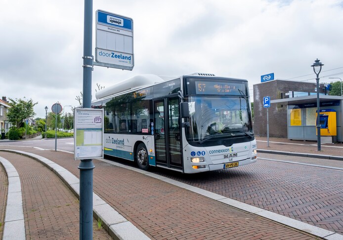 Gratis met de bus door Zeeland: speciale buspas voor minima in Vlissingen | Vlissingen | pzc.nl