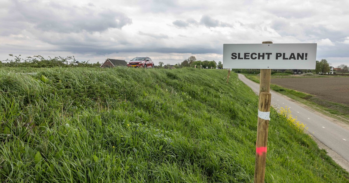 Ludiek protest tegen verbreding Zanddijk bij Yerseke: ‘Slecht plan ...