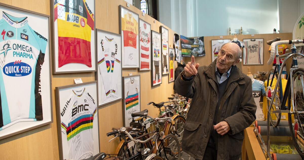 Koerstruien van Merckx en Van der Poel in ‘fietserskerk’ vlak over de ...