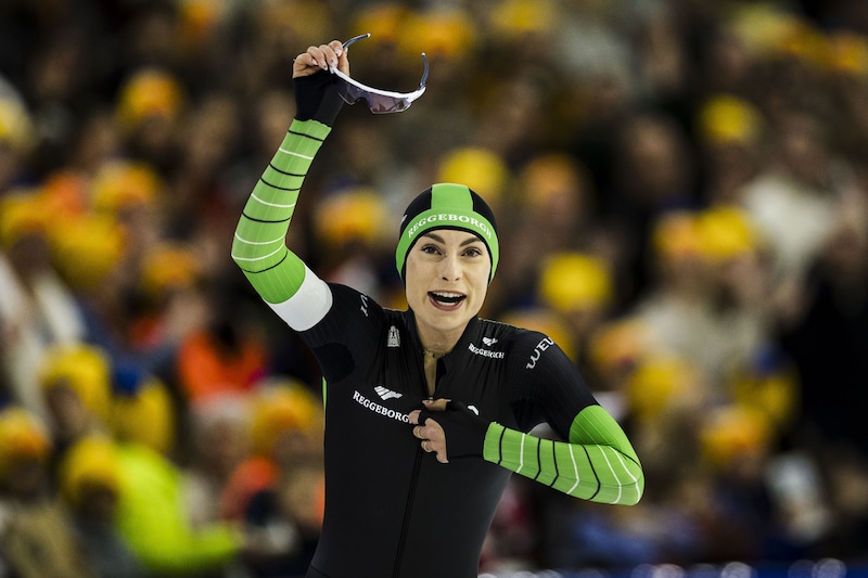 LIVE OKT | Nuis, De Boo en Wennemars in actie op 1000 meter, Beune valt ...