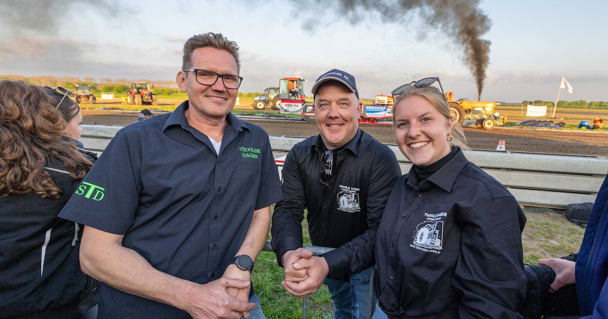 Brullende motoren en veel zwarte rook: je hoeft niet van tractoren te ...