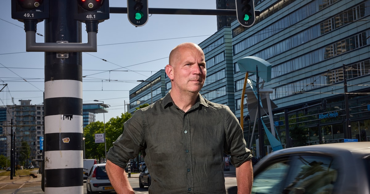 Sta jij ook eindeloos voor rood? Deze man draait aan de knoppen: ‘Soms ...