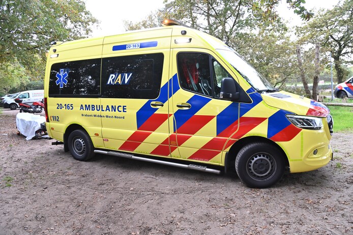 Ambulance komt in Zeeland vaak te laat: ‘Eigenlijk hebben we een ambulancepost nodig’ | Zeeuws ...