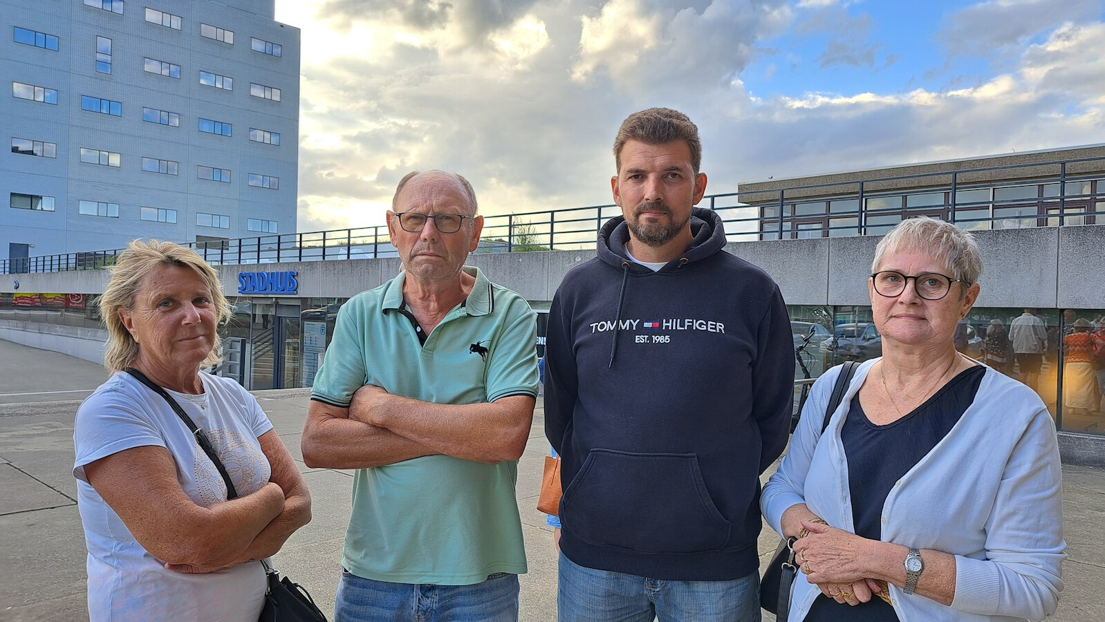 De een slaapt in zijn auto, de ander ziet een halve ton verdampen ...