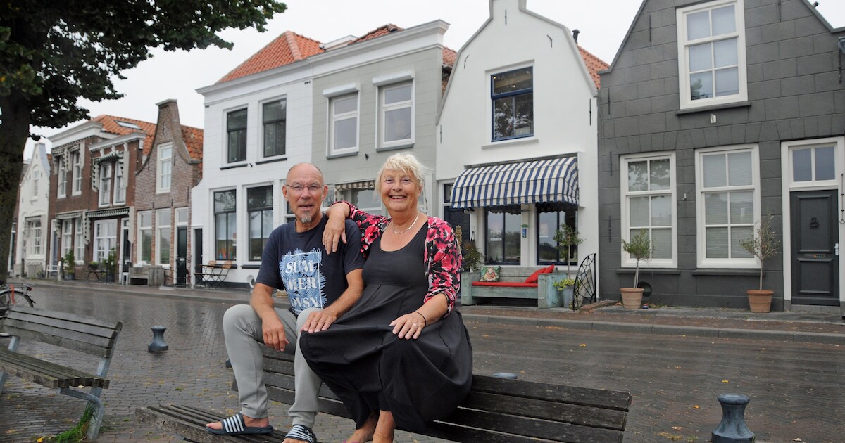 Peter en Joyce gaan kleiner wonen en met de overwaarde gaan ze reizen ...