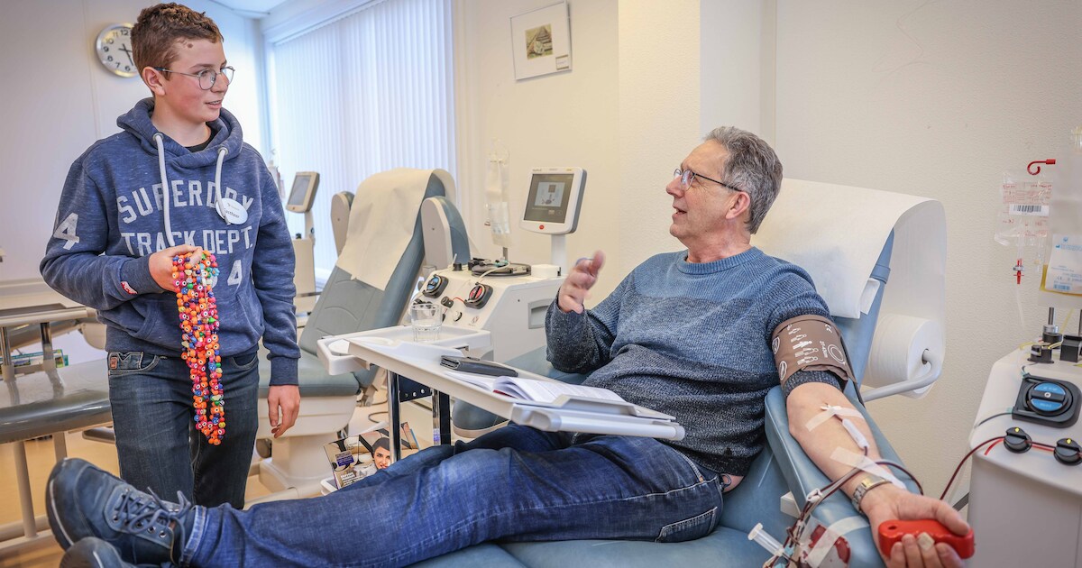 Sil (15) loopt mee bij de bloedbank in Goes: ‘Zonder het bloed van ...