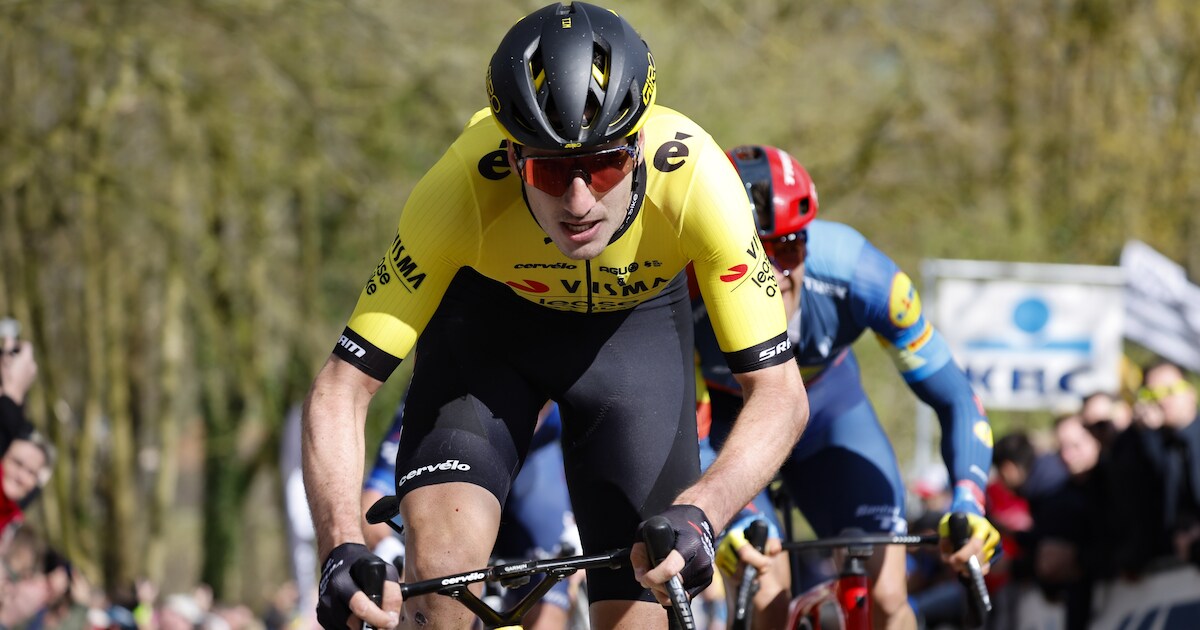 ‘Heel akelig’: Zeeuwse renner zag Wout van Aert achter hem crashen | Sport in Zeeland | pzc.nl