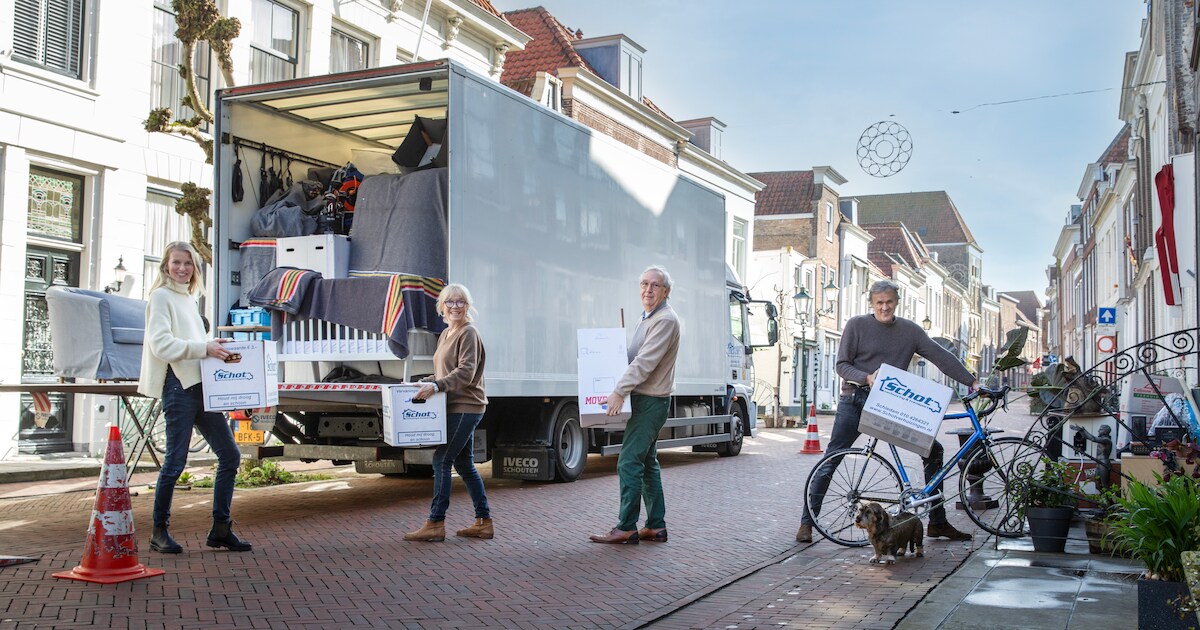 Even overwippen naar de buren; Over de prijs waren de twee koppels het ...