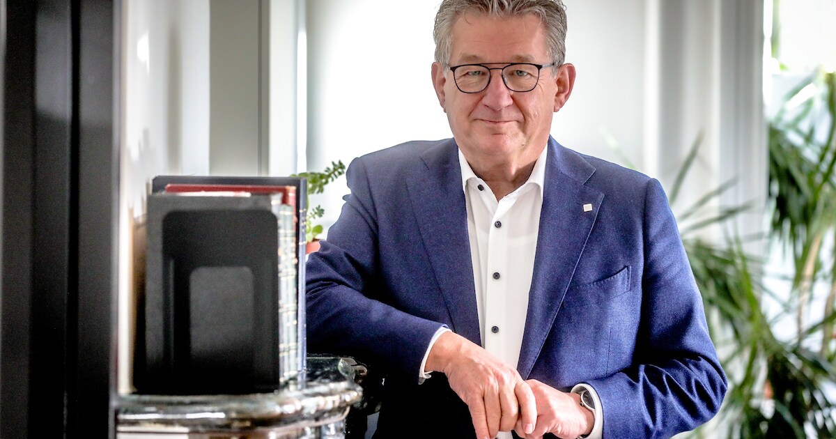 Burgemeester Dirk De fauw (CD&V) ontsnapt aan drama nadat dakloze man ...