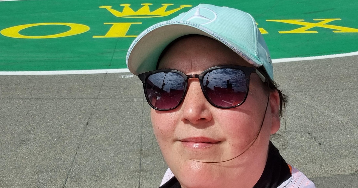 Zeeuwse is het extra paar ogen voor Max Verstappen: ‘Sfeer in Zandvoort ...