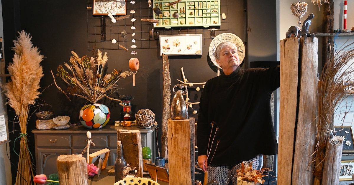 Wat Nel op het strand vindt, verkoopt ze later in haar winkel: ‘Als het ...